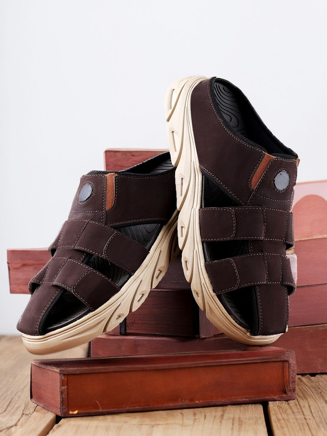 Buy Woakers Men Leather Comfort Sandals - Sandals for Men 29982719 | Myntra