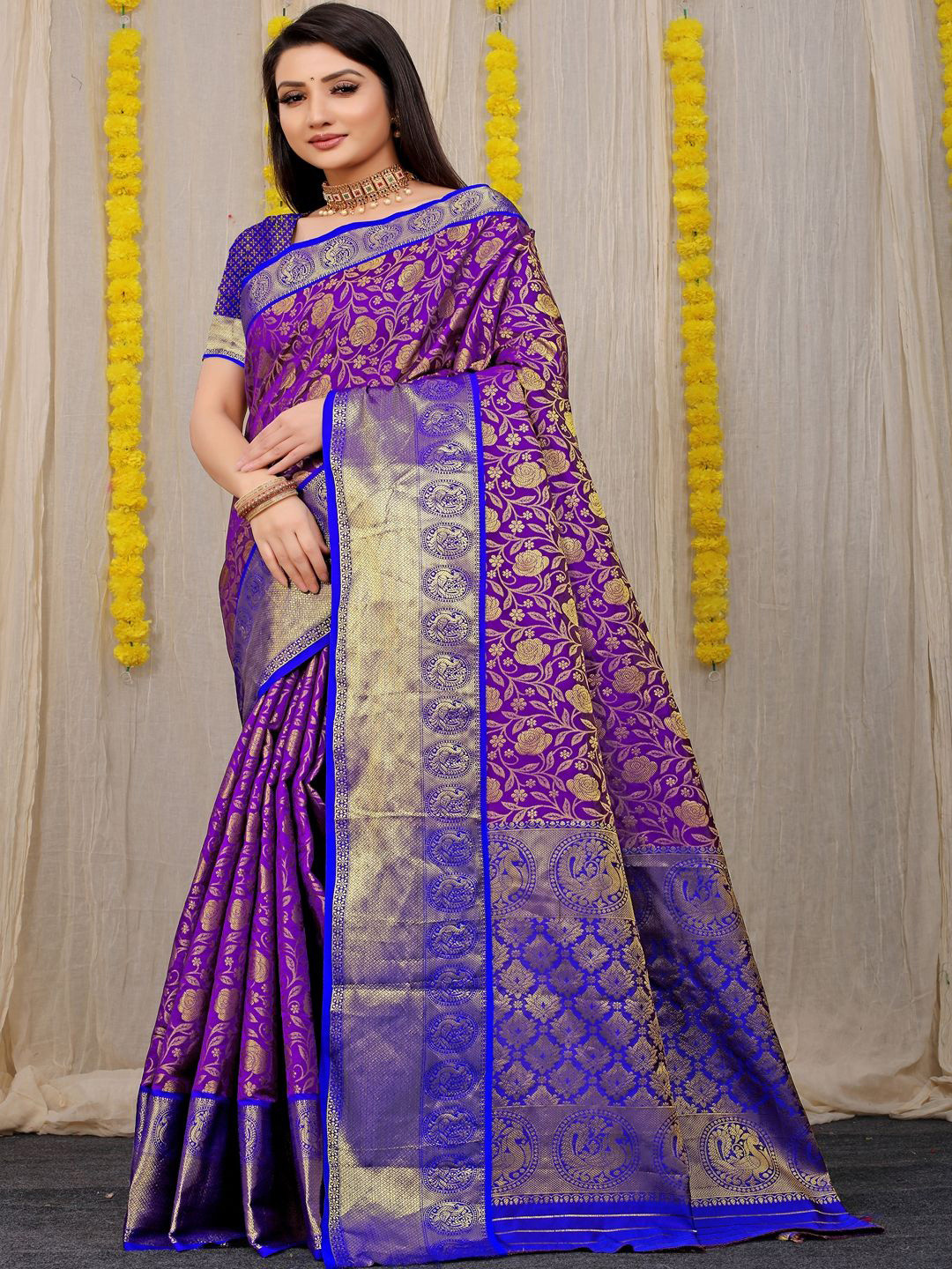 Buy SGF11 Ethnic Motifs Zari Kanjeevaram Saree - Sarees for Women 29986144 | Myntra