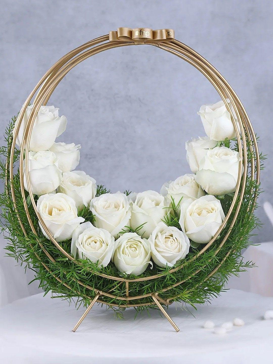 Buy Fnp White 15 Pieces Roses Fresh Flowers Metal Base - Fresh Flowers ...