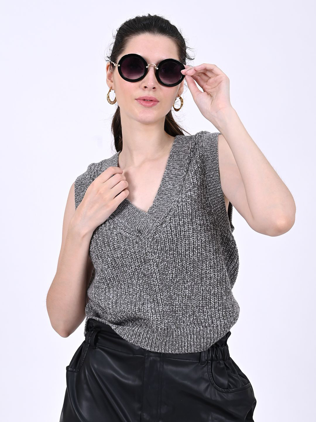 Buy NoBarr Women Cable Knit V Neck Sleeveless Sweaters Vest - Sweaters ...