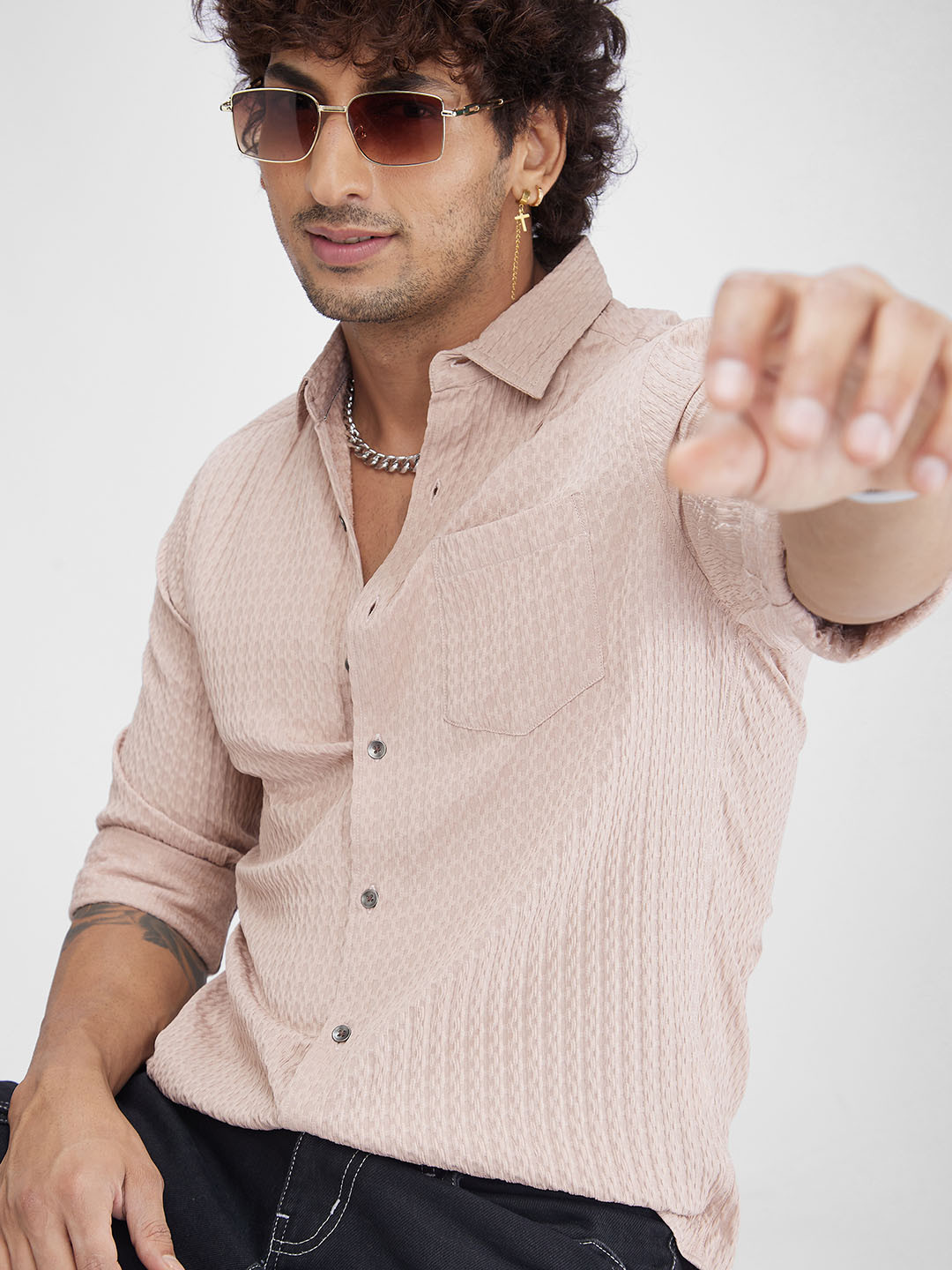 Buy VASTRADO Men Contour Patterned Shirt - Shirts for Men 30009946 | Myntra