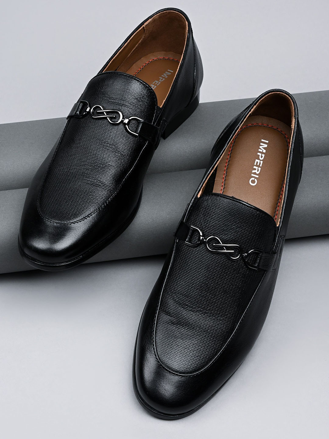 Buy Regal Men Textured Round Toe Leather Formal Slip On Shoes - Formal ...