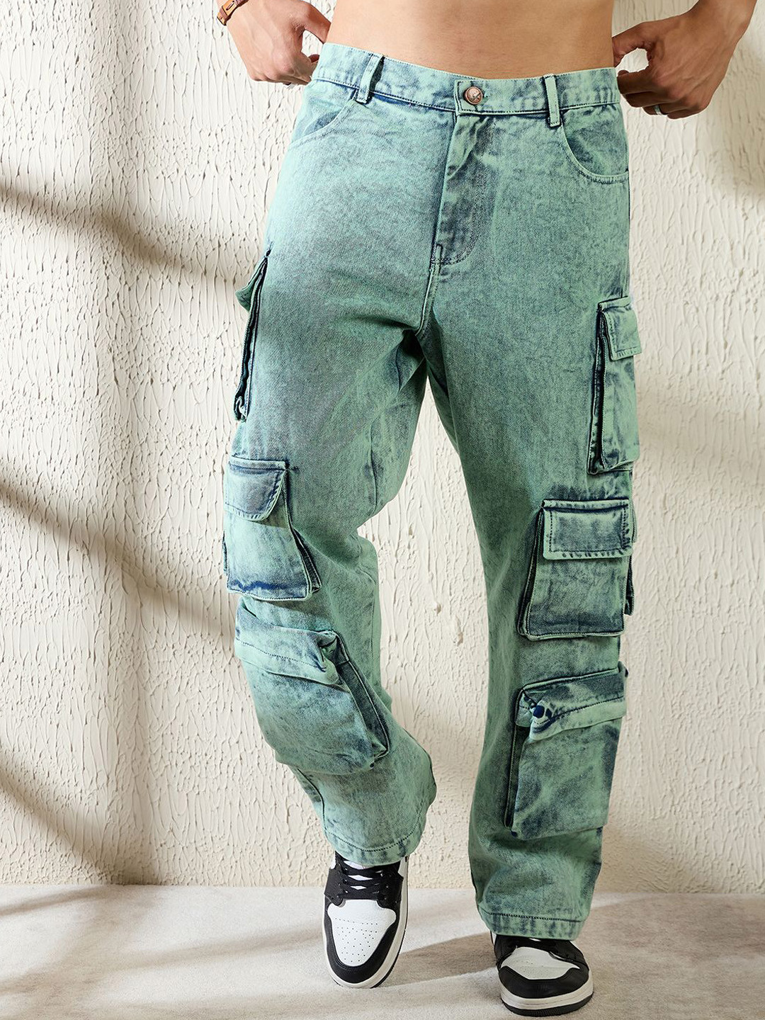 Buy FUGAZEE Men Mint Green Clean Look Coloured Shade Relaxed Fit Cotton ...