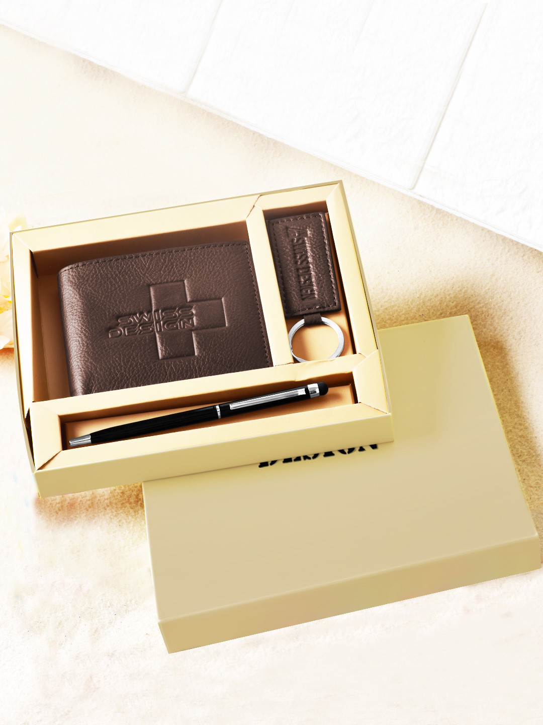 Buy Swiss Design Unisex Accessory Gift Set Of - Accessory Gift Set for ...