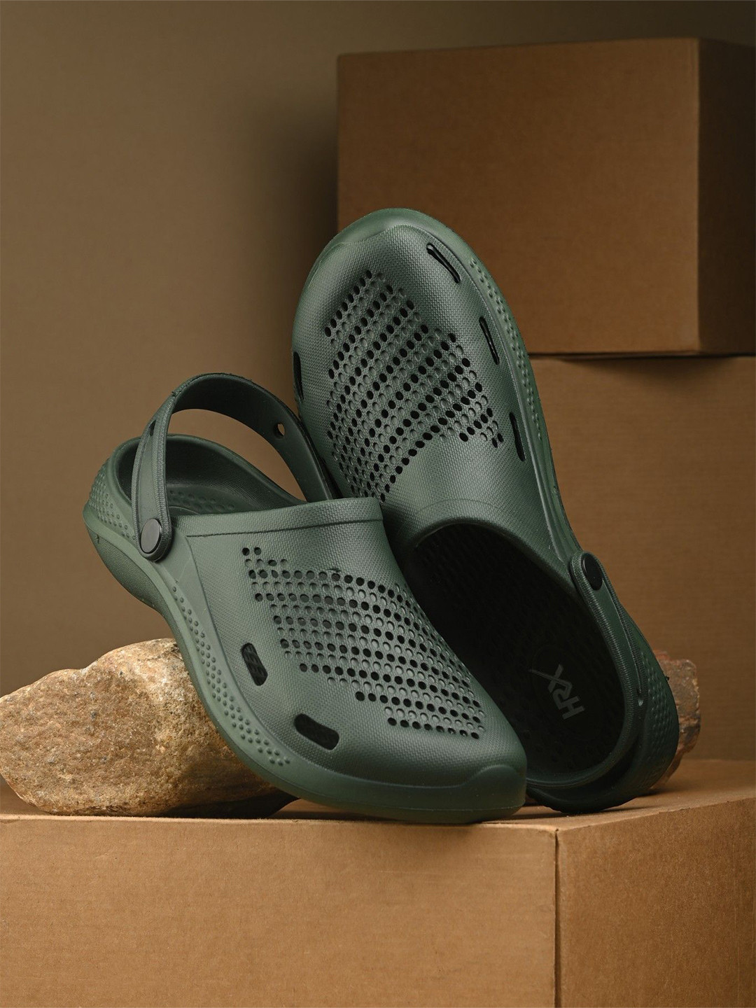Buy HRX By Hrithik Roshan Men Green Self Design Rubber Clogs - Flip ...