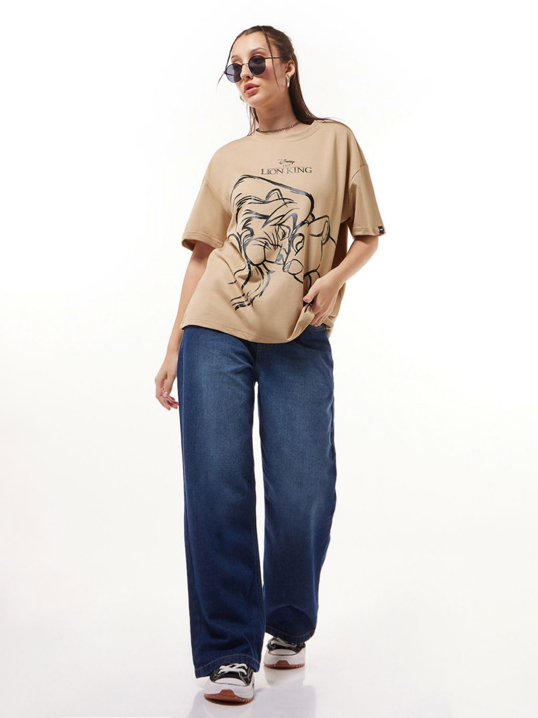 Buy Bewakoof Heavy Duty 1.0 Women Brown Simba Legacy Graphic Printed ...