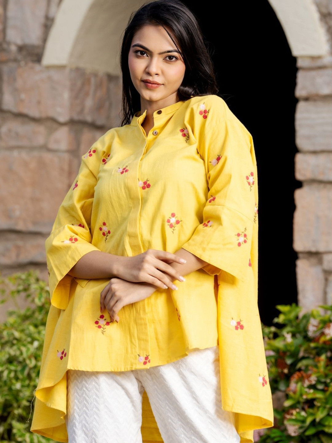 Buy HOUSE OF JAMOTI Floral Printed Mandarin Collar Linen High Low Top ...