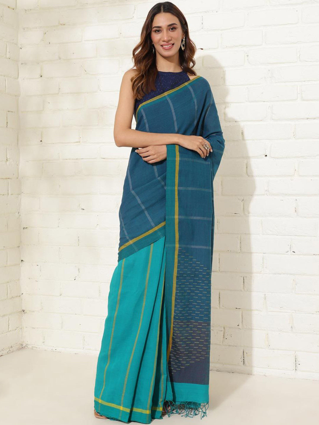 Buy Fabindia Cotton Jamdani Sari - Sarees for Women 30086564 | Myntra