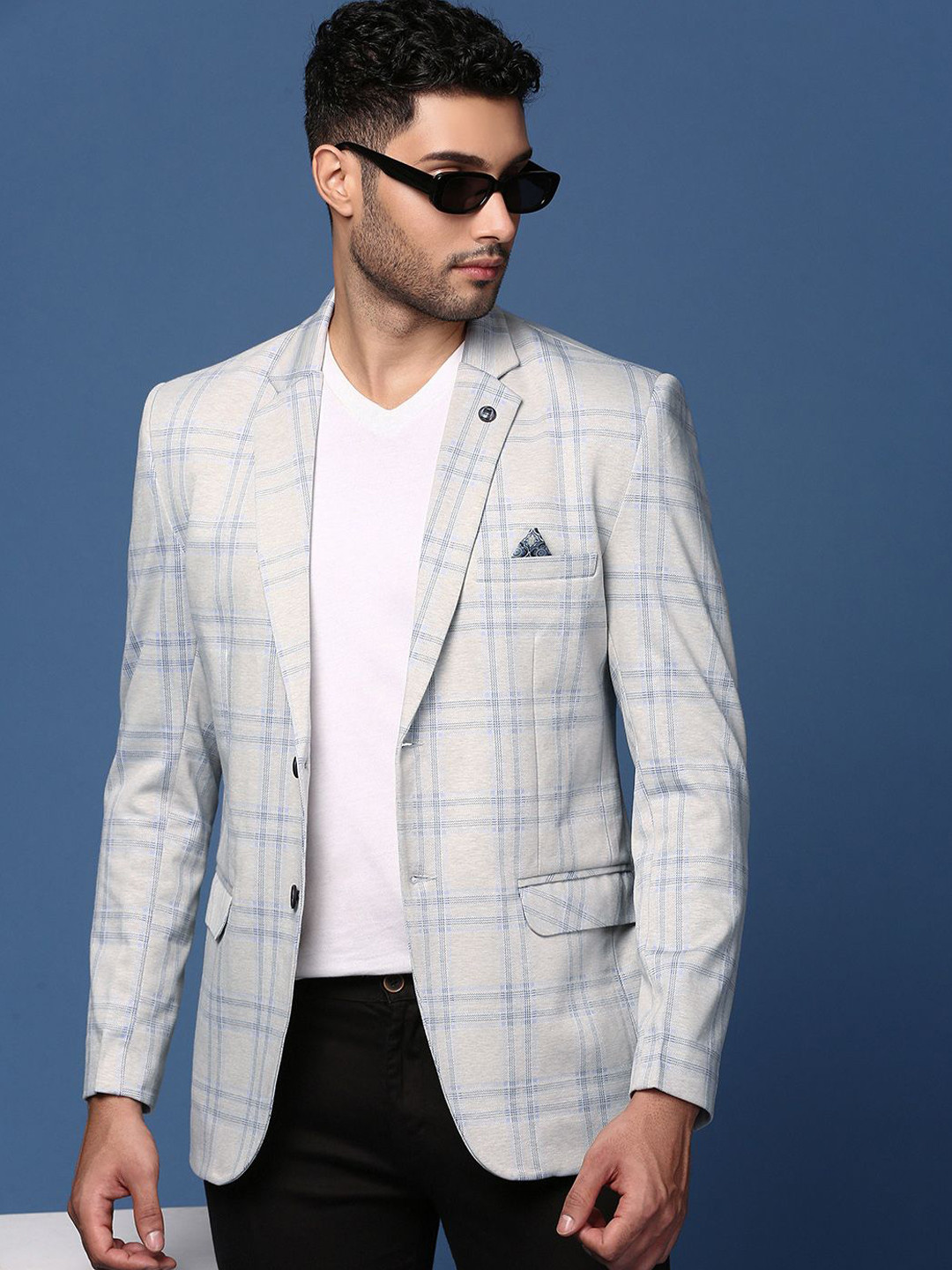 Buy SHOWOFF Checked Notched Lapel Slim Fit Single Breasted Blazers ...