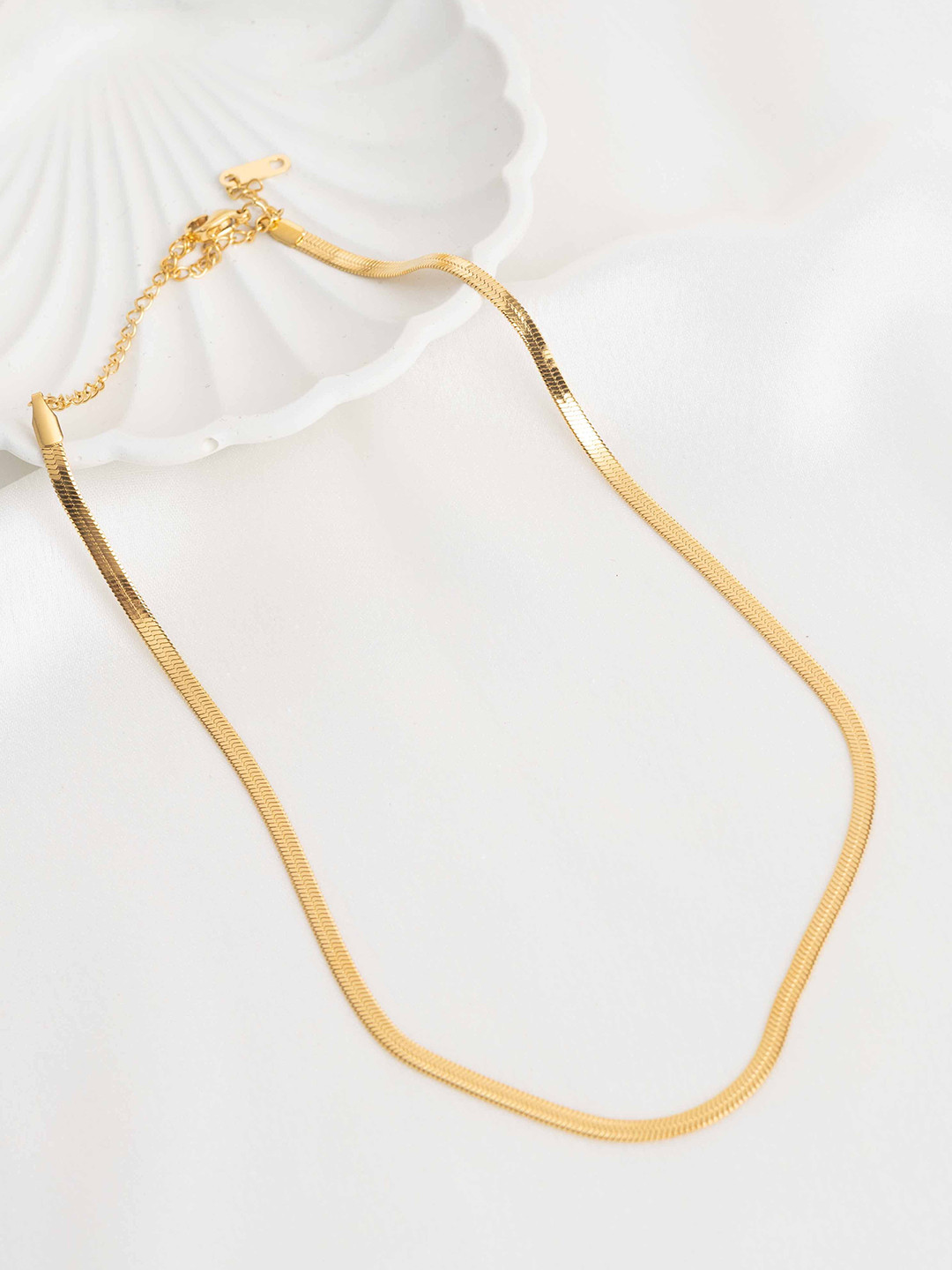 Buy Perfectly Average Women 18k Gold Plated Jewellery Herringbone Chain ...