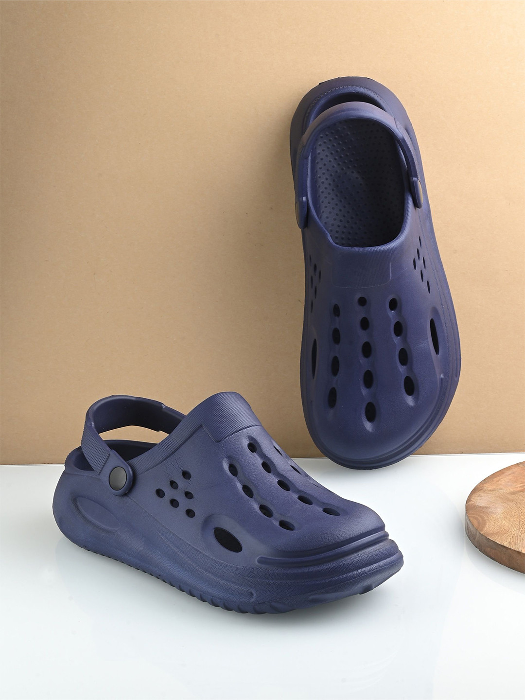 Buy HRX By Hrithik Roshan Men Croslite Clogs - Flip Flops for Men ...