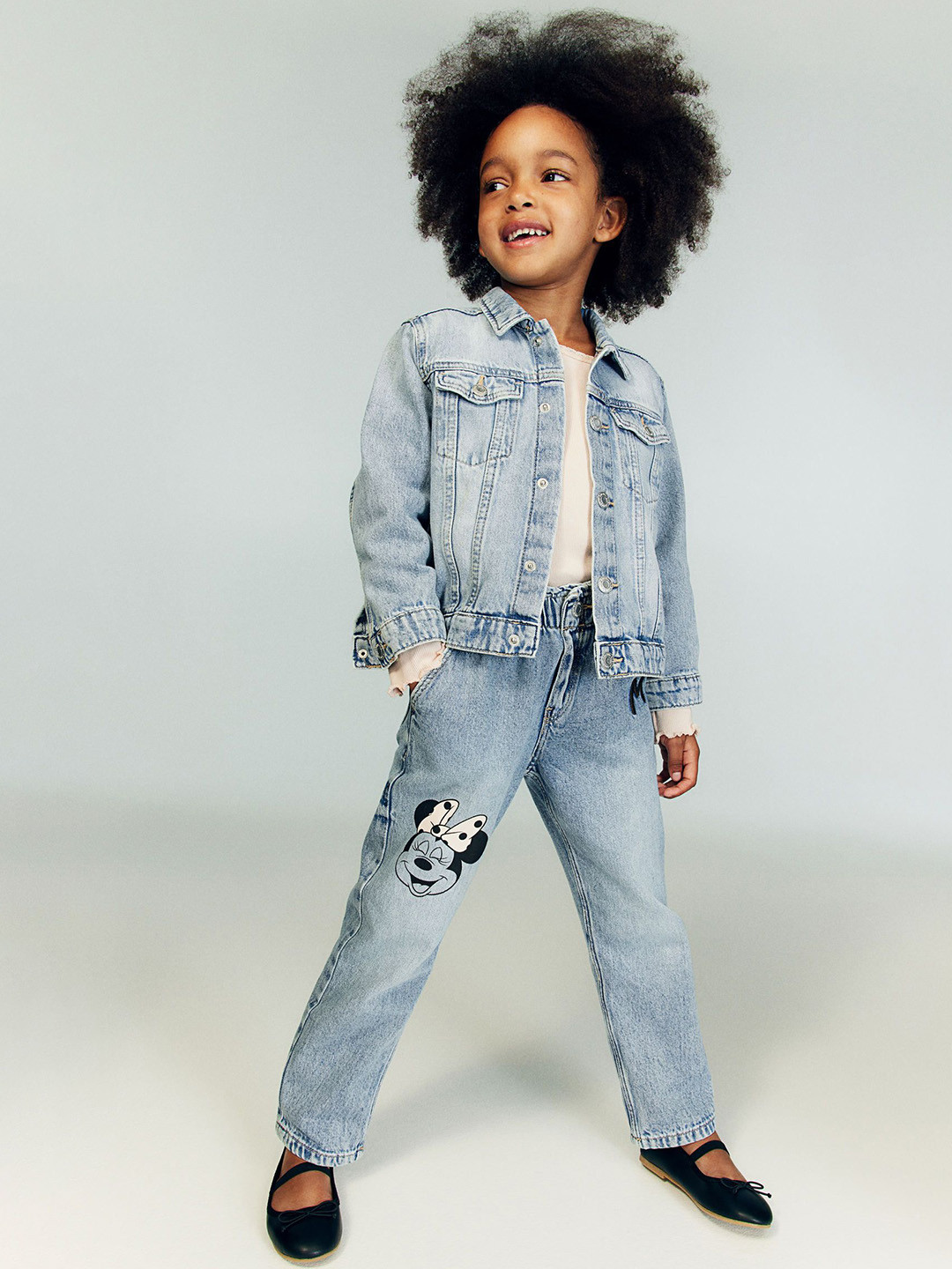 Buy H&M Girls Pure Cotton Relaxed Fit Low Rise Jeans - Jeans for Girls ...