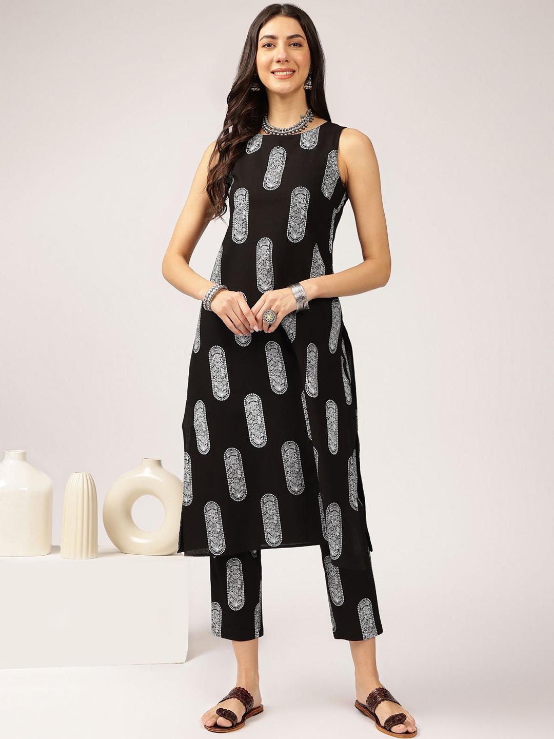 Buy Anouk Black Ethnic Motifs Printed Sleeveless Pure Cotton Straight