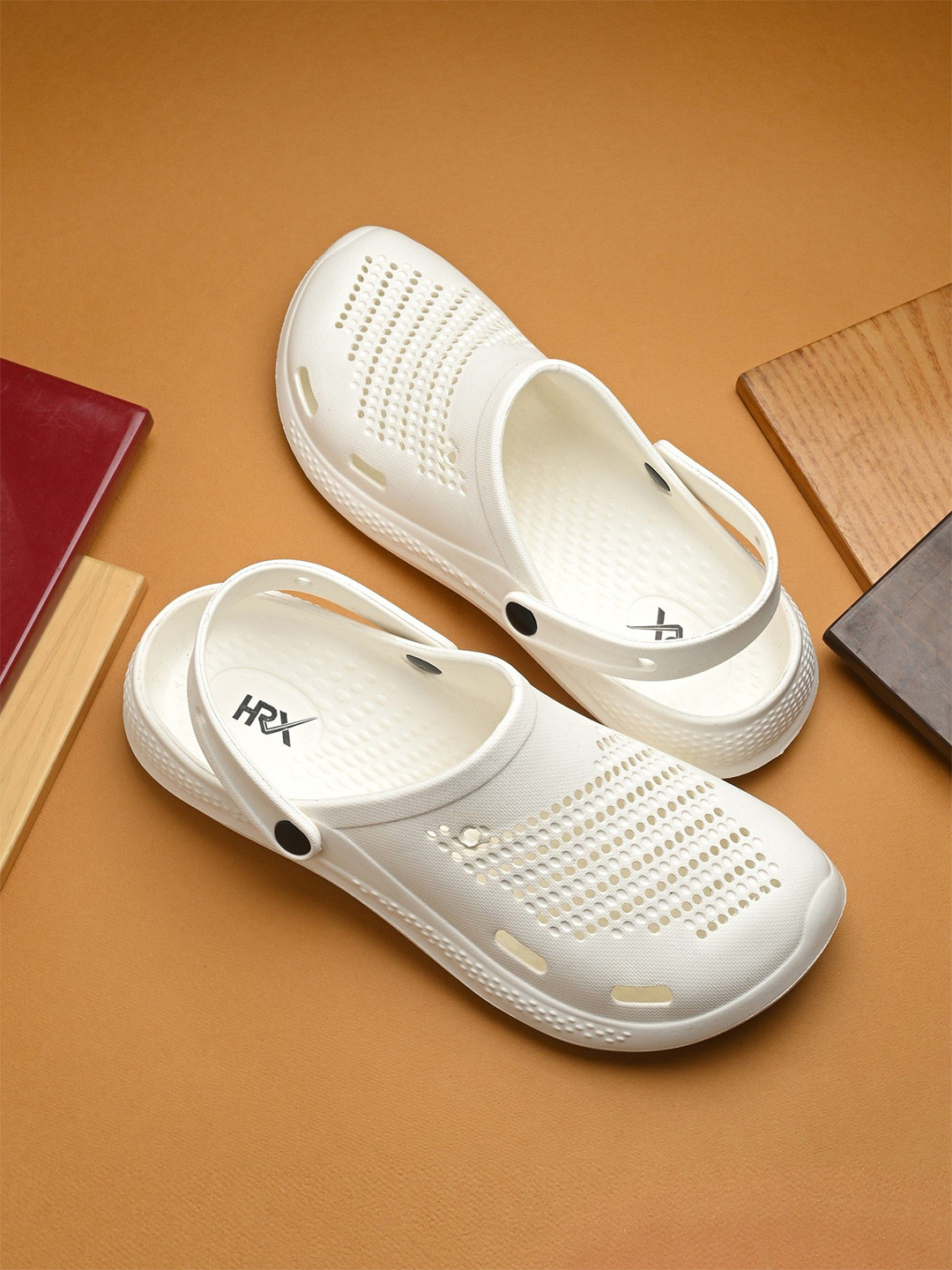 Buy HRX By Hrithik Roshan Men Rubber Backstrap Clogs - Flip Flops for ...