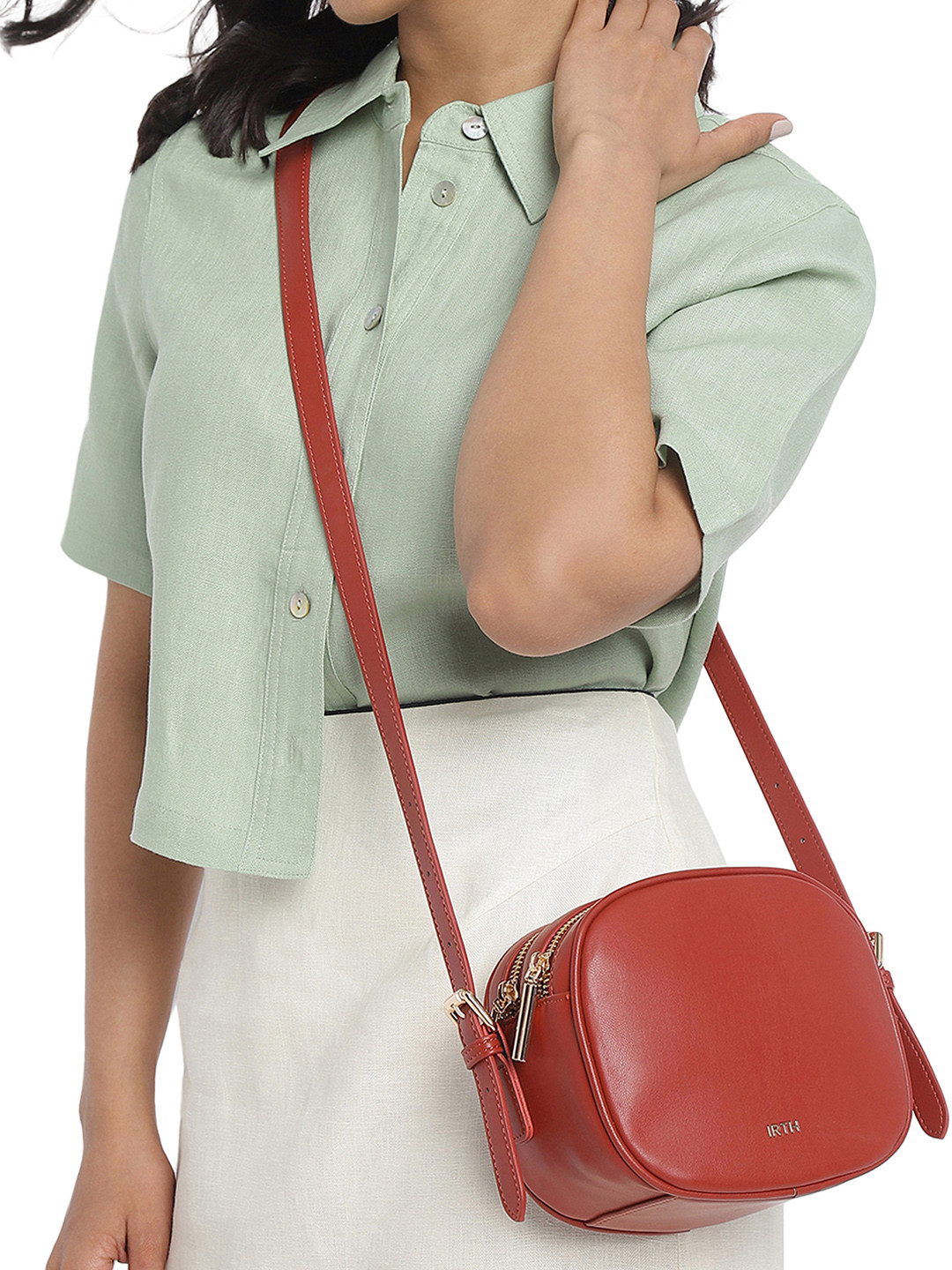 Buy IRTH Structured Sling Bag - Handbags for Women 30188493 | Myntra
