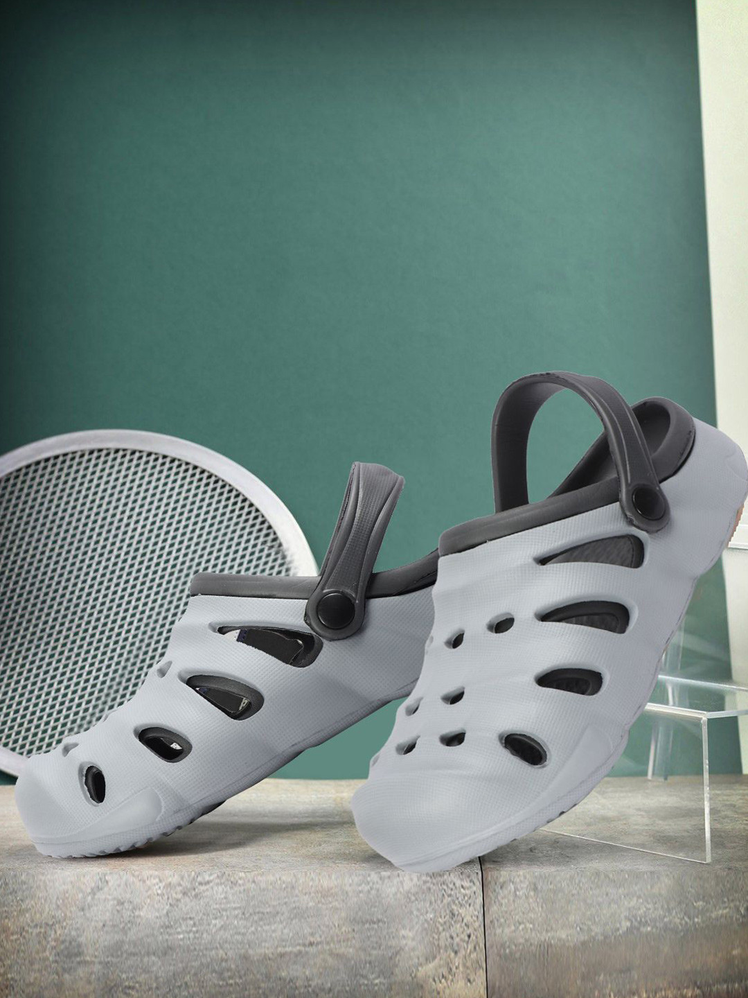 Buy HRX By Hrithik Roshan Men Rubber Clogs - Flip Flops for Men ...