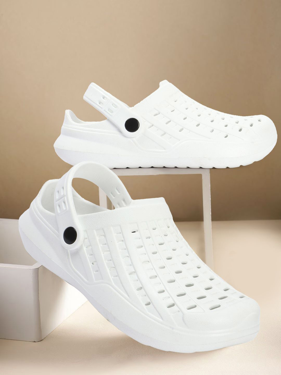 Buy HRX By Hrithik Roshan Men Rubber Clogs - Flip Flops for Men ...