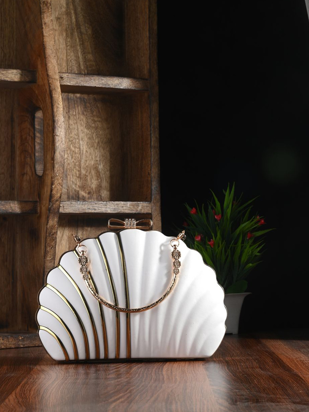 Buy DressBerry Textured Box Clutch - Clutches for Women 30220658 | Myntra