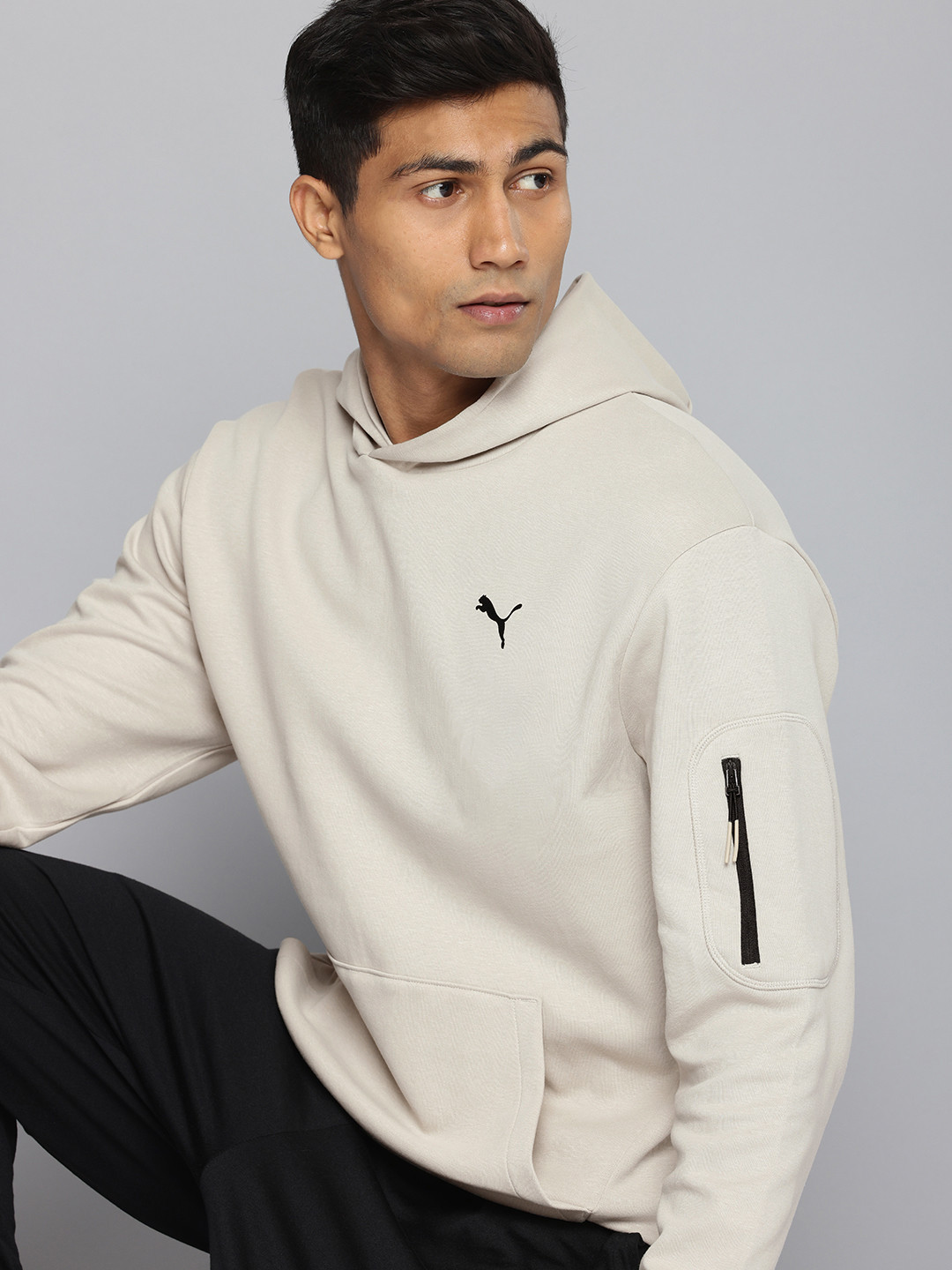 Buy Puma OPEN ROAD Solid Hooded Sweatshirt - Sweatshirts for Men 30236724 | Myntra