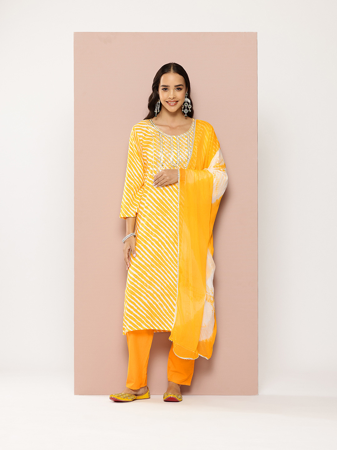 Buy PARTHVI Leheriya Printed Gotta Patti Pure Cotton Kurta With ...