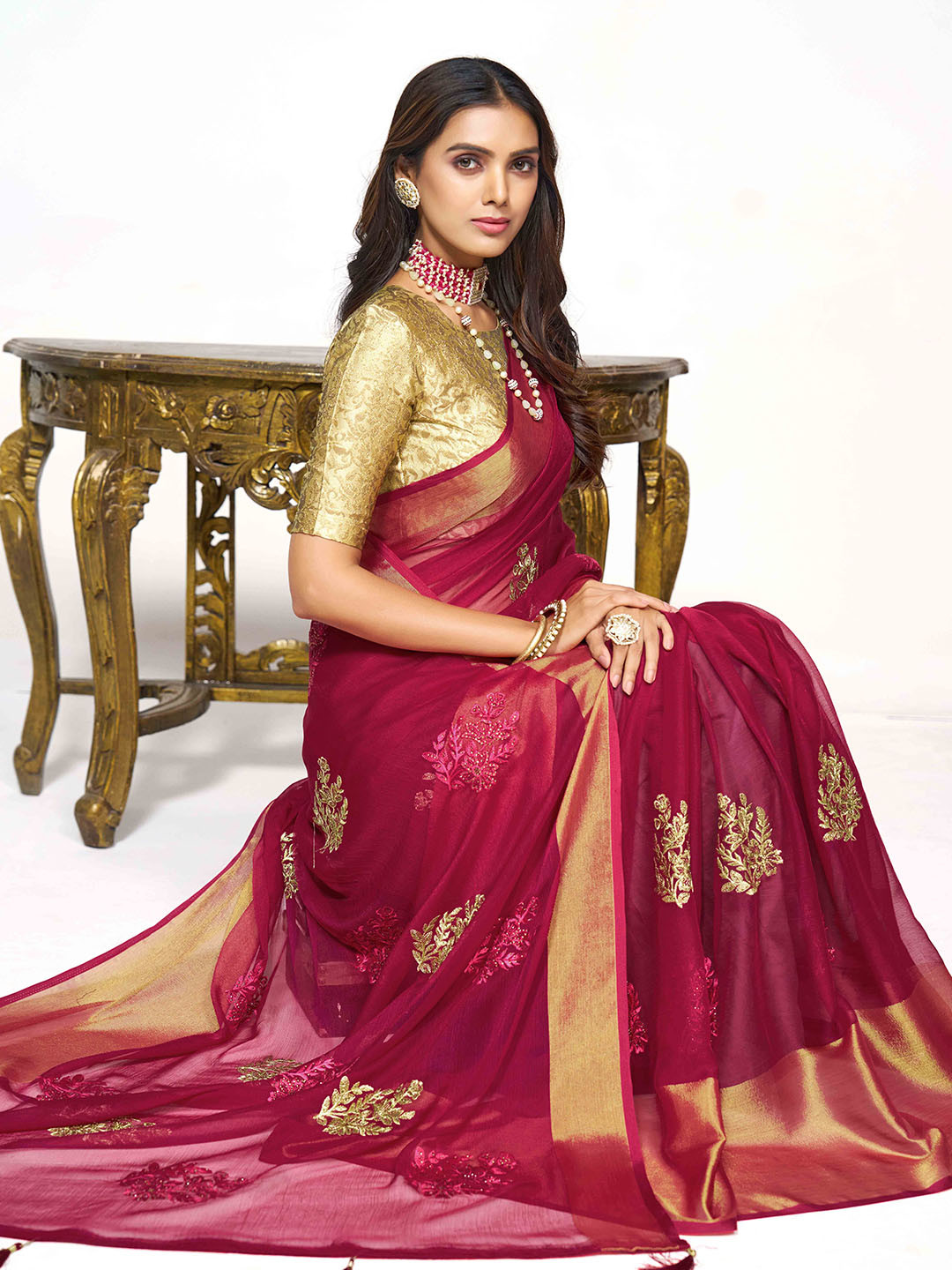 Buy Sangria Flowy Shimmer Look Saree With Blouse Piece - Sarees for ...