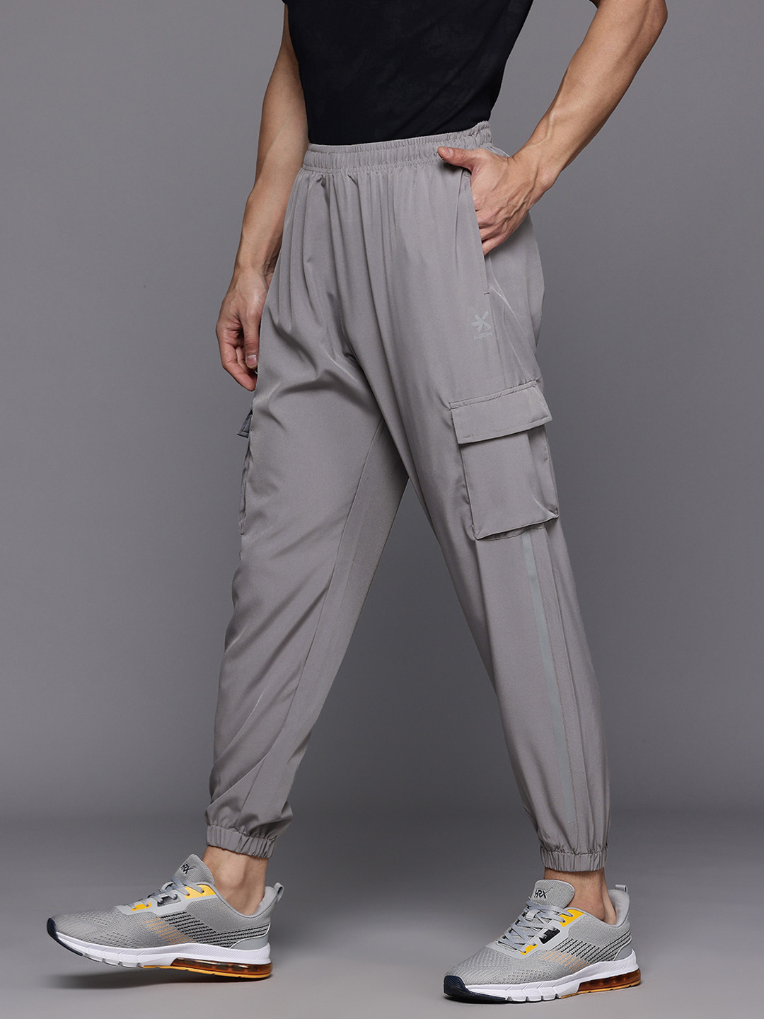 Buy HRX By Hrithik Roshan Men Lifestyle Reflective Cargo Style Jogger ...