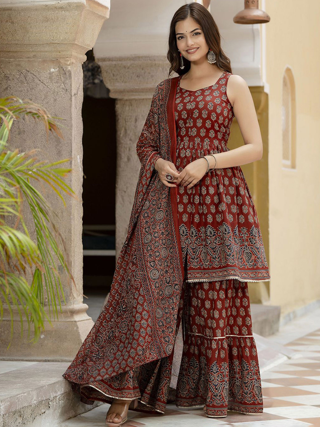 Buy Nayo Ethnic Motifs Printed Sweetheart Neck Pure Cotton Kurta With Sharara & Dupatta - Kurta ...