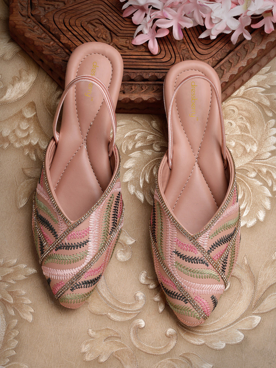 Buy DressBerry Women Embellished Flats - Flats for Women 30291124 | Myntra
