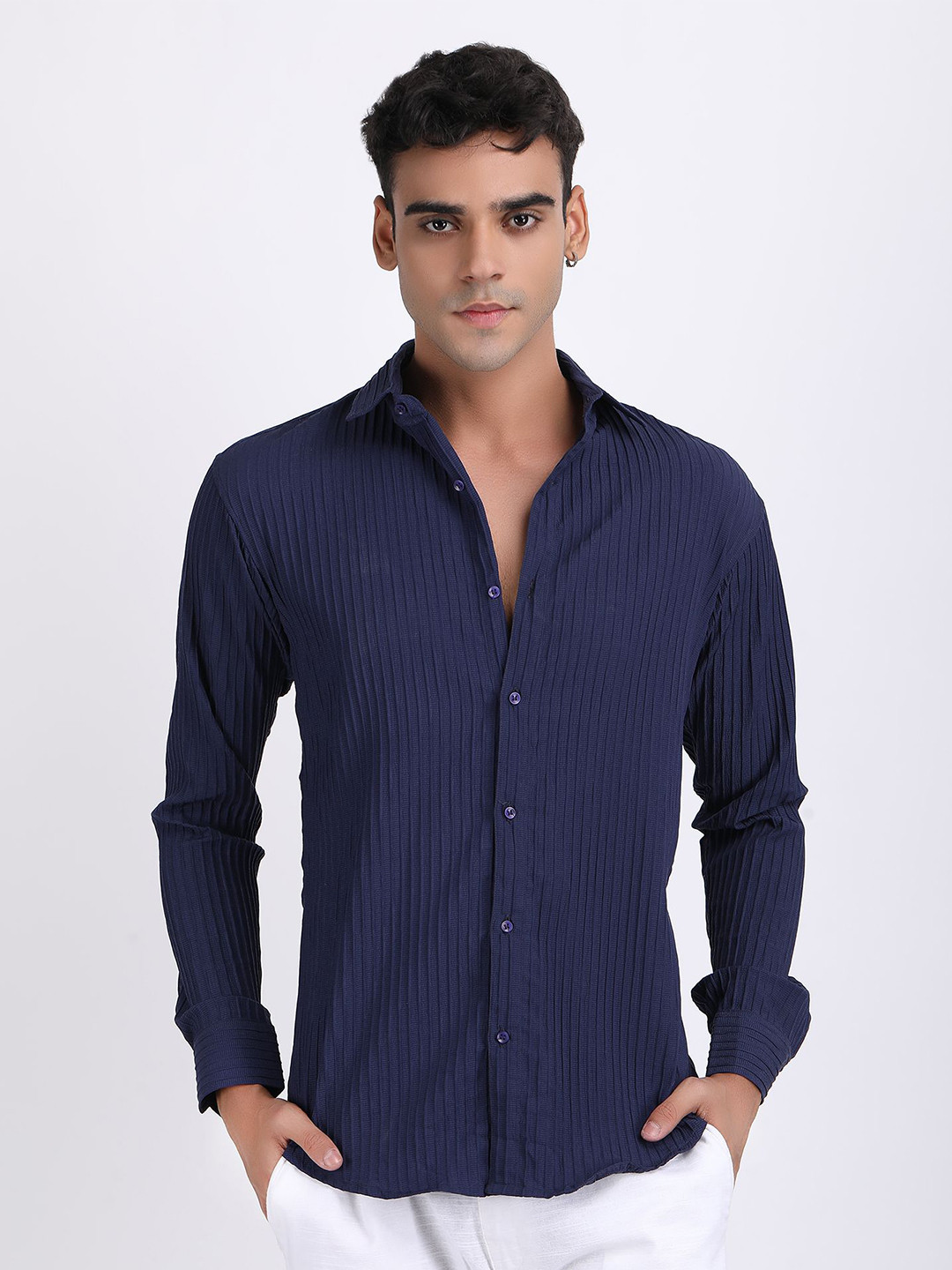 Buy The Roy Men Vertical Stripes Striped Comfort Slim Fit Opaque Casual ...