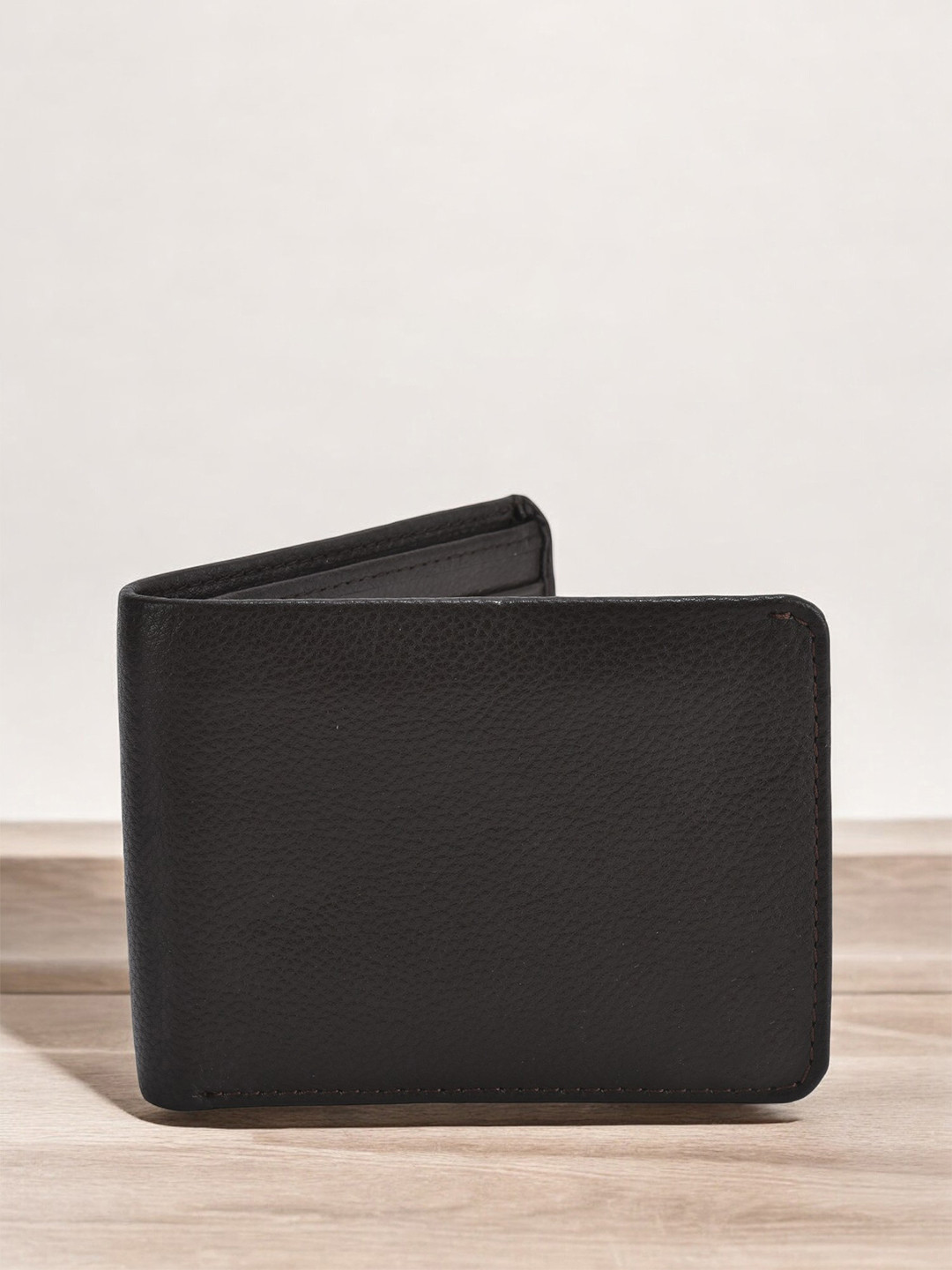 Buy The Roadster Lifestyle Co Men's Full Grain Leather Wallet With RFID ...