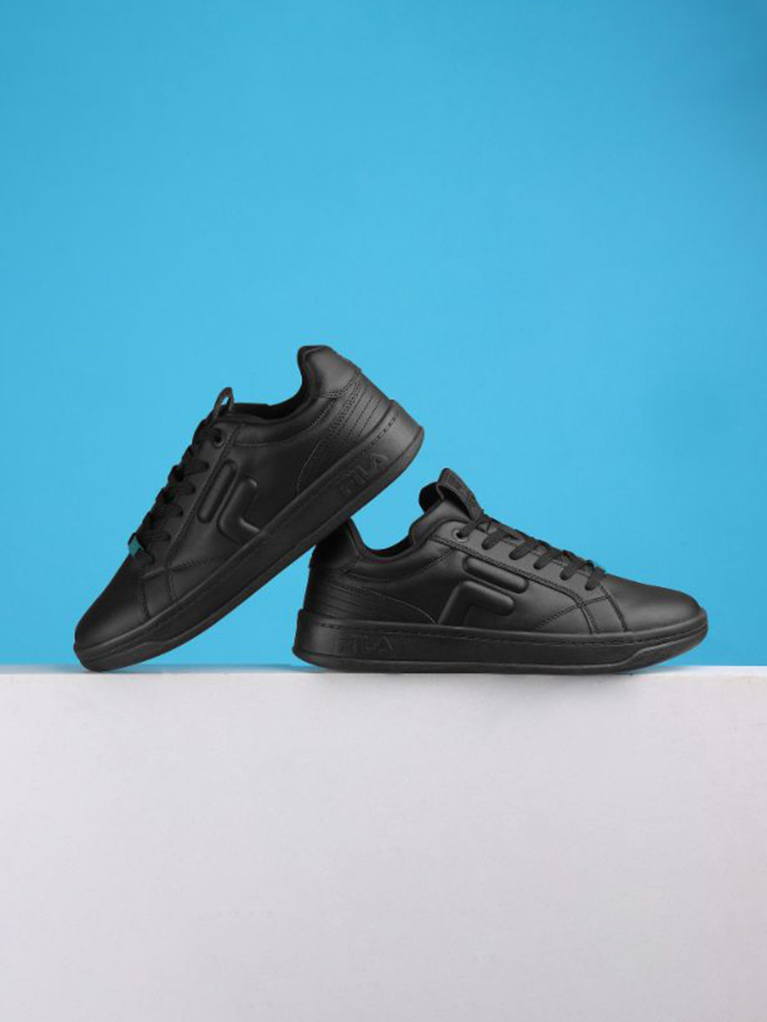 Buy FILA ARCHE Men Round Toe Arch Support Insole Lightweight Sneakers ...