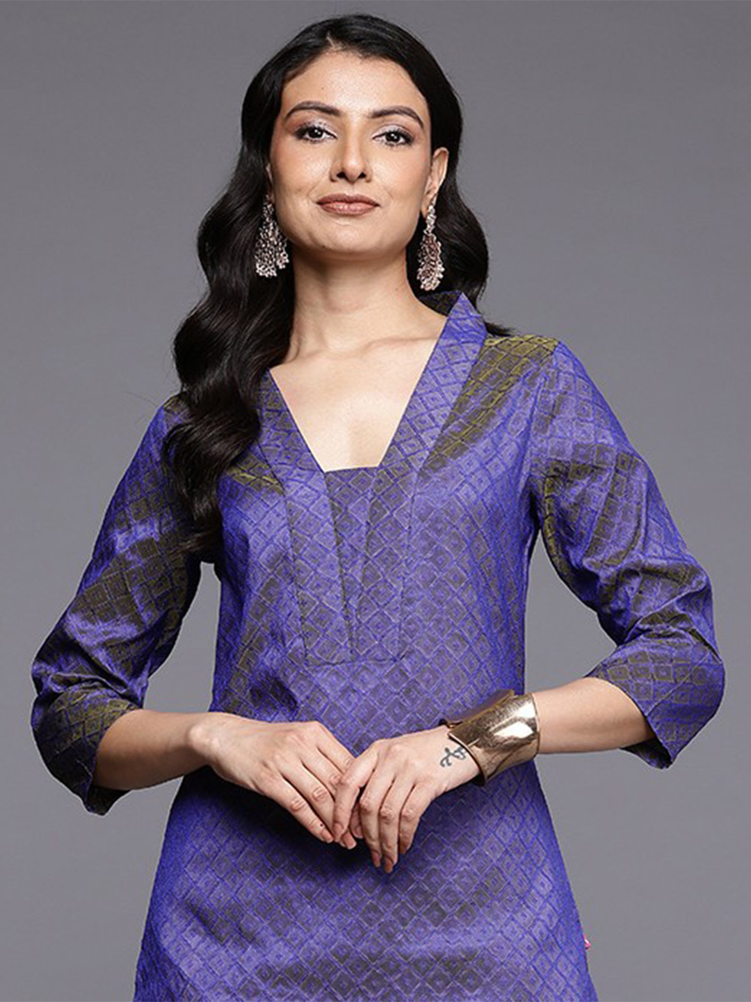 Buy Varanga Jacquard Kurta With Palazzos - Kurta Sets for Women ...