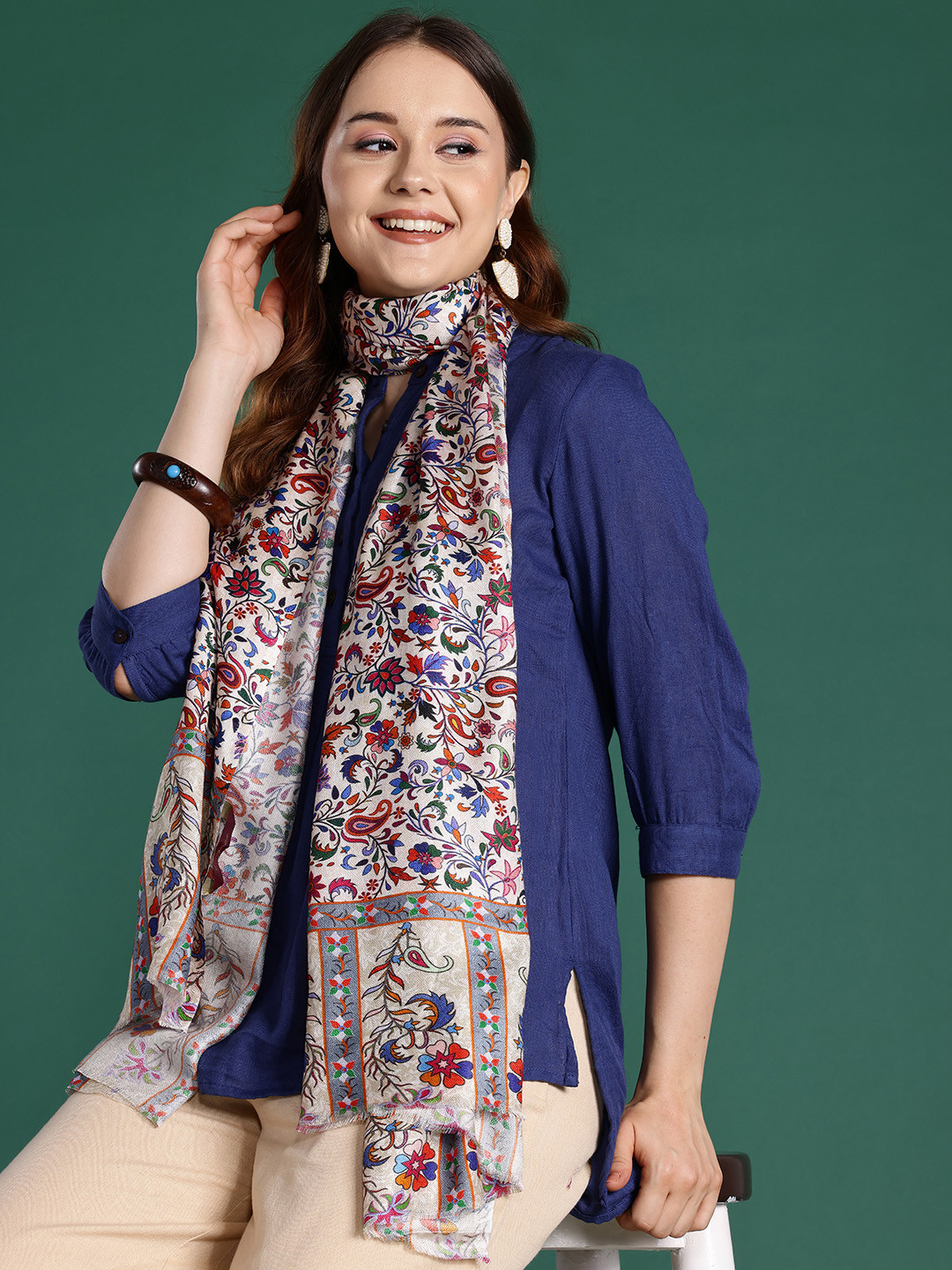 Buy Sangria Floral Printed Stole - Stoles for Women 30435469 | Myntra