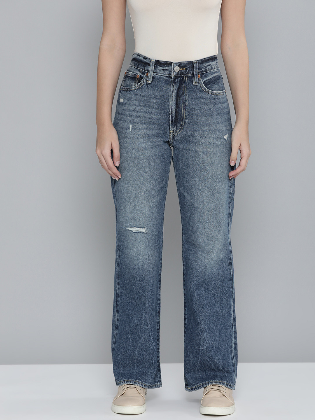 Buy Levis Women Pure Cotton Wedgie Bootcut Low Distress Heavy Fade ...