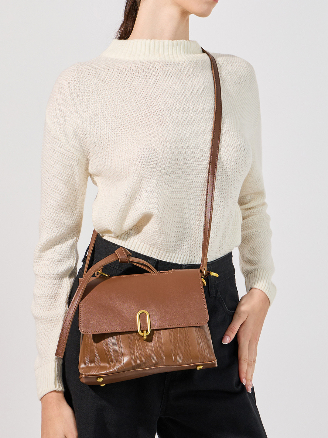 Buy Styli Women Textured Handbag - Handbags for Women 30687693 | Myntra