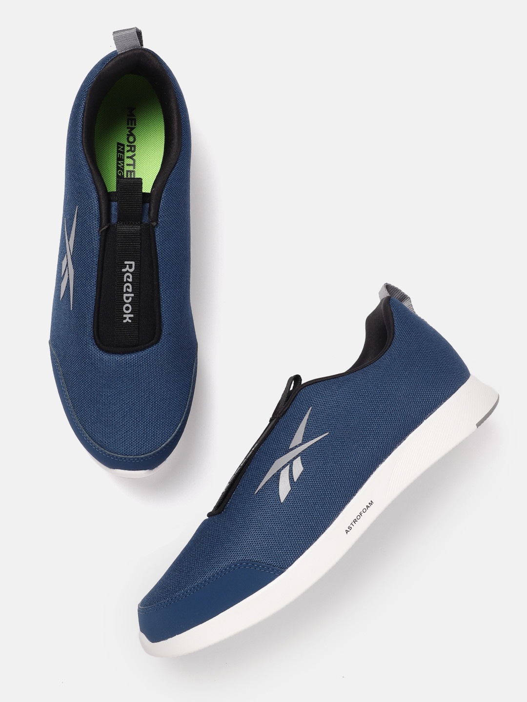 Buy Reebok Men Astro Foam Vnt Worthy Walking Shoes - Sports Shoes for ...