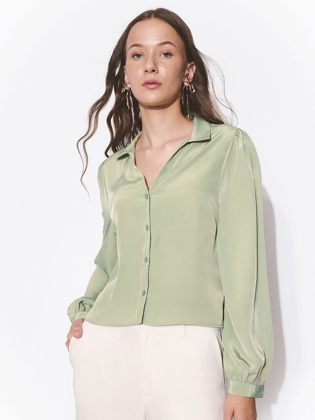 Buy H&M Women Classic Satin Shirts - Shirts for Women 30715839 | Myntra