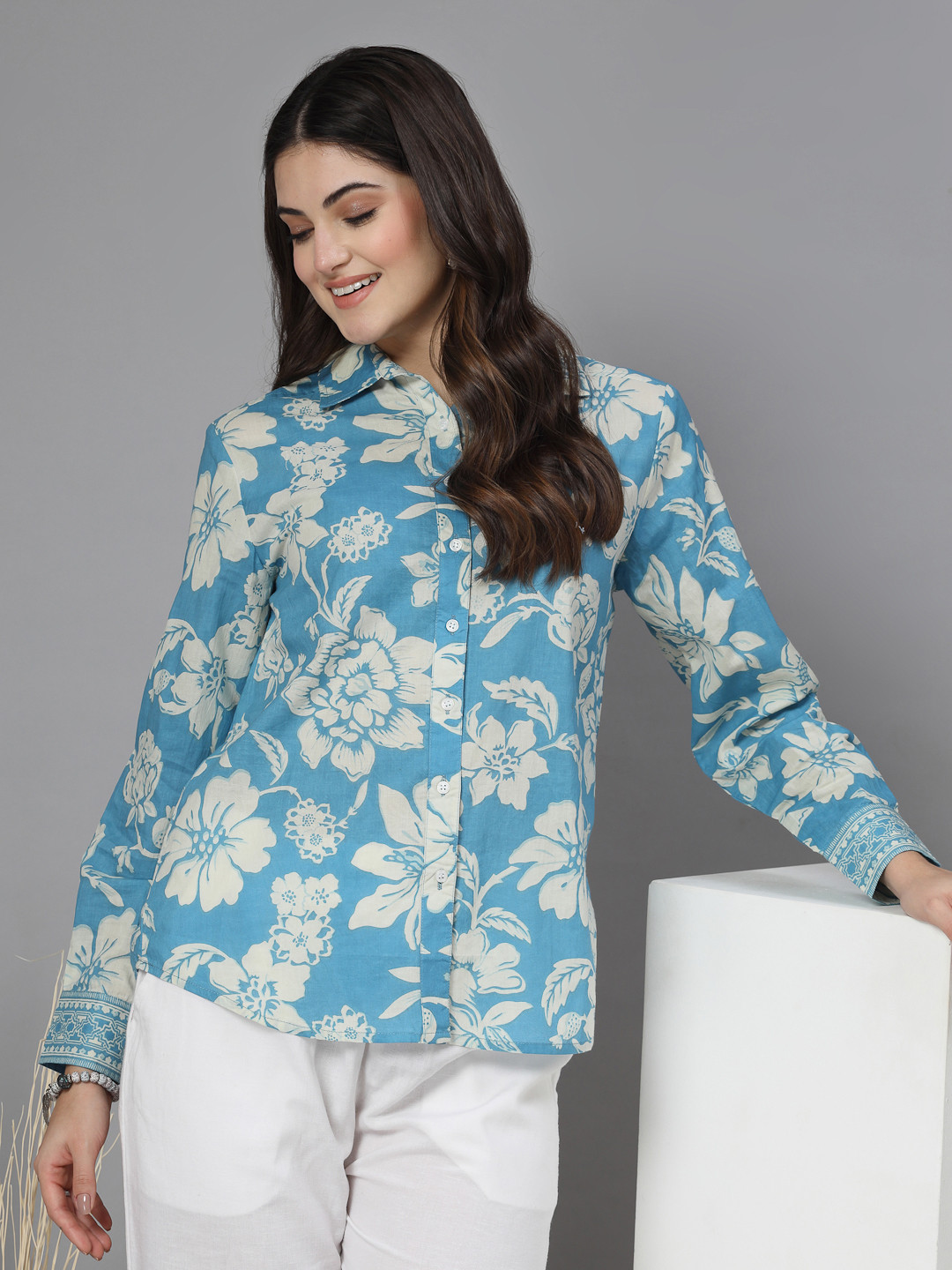 Buy QOMN Women Straight Spread Collar Floral Printed Cotton Casual ...