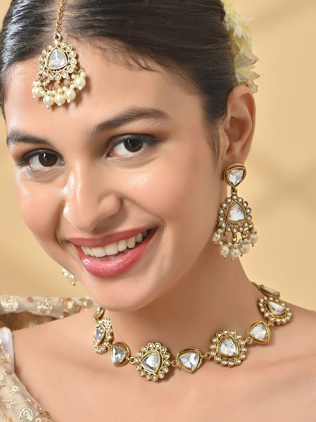Buy Fida Gold Plated Stones Studded & Beaded Jewellery Set - Jewellery ...