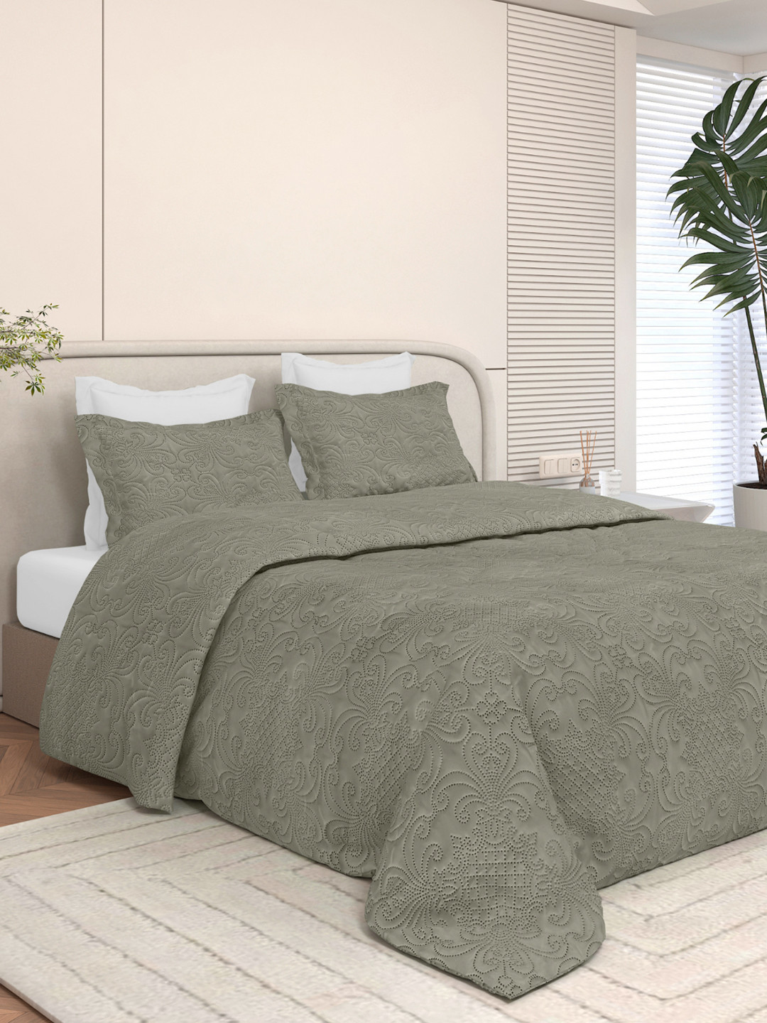 Buy LABHAM Sensation Ultrasonic Quilted 300TC King Bed Cover With 2 ...