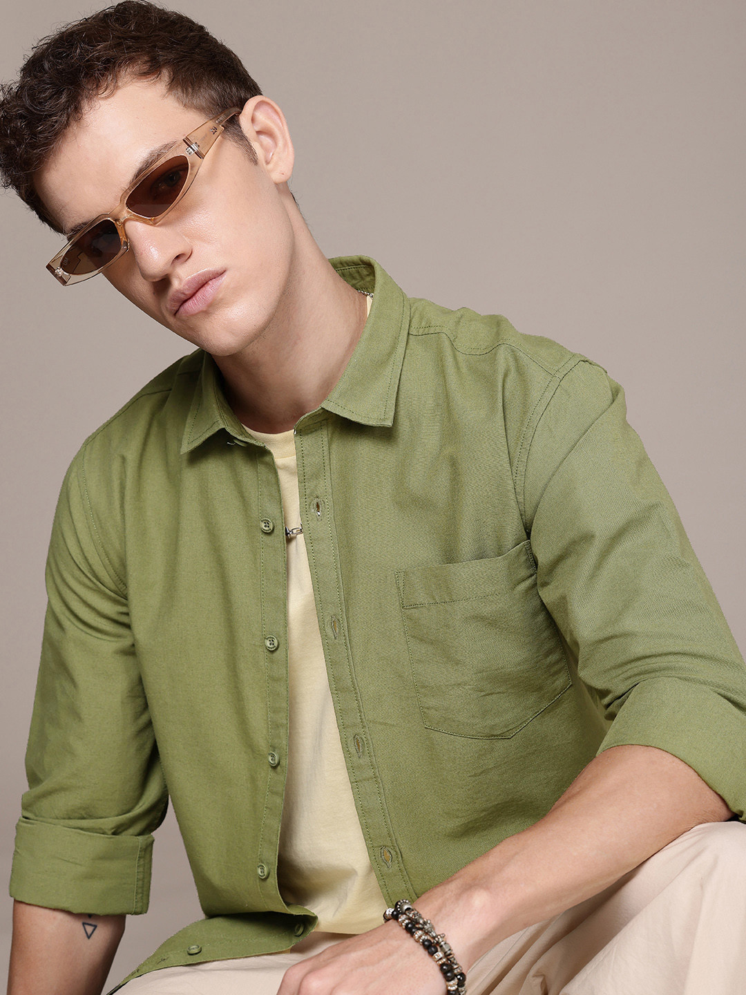 Buy Roadster Men Spread Collar Linen & Cotton Casual Shirt With Curved ...