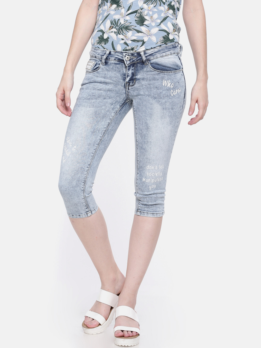 Buy Deal Jeans Women Blue Solid Skinny Fit Denim Capris - Capris for ...