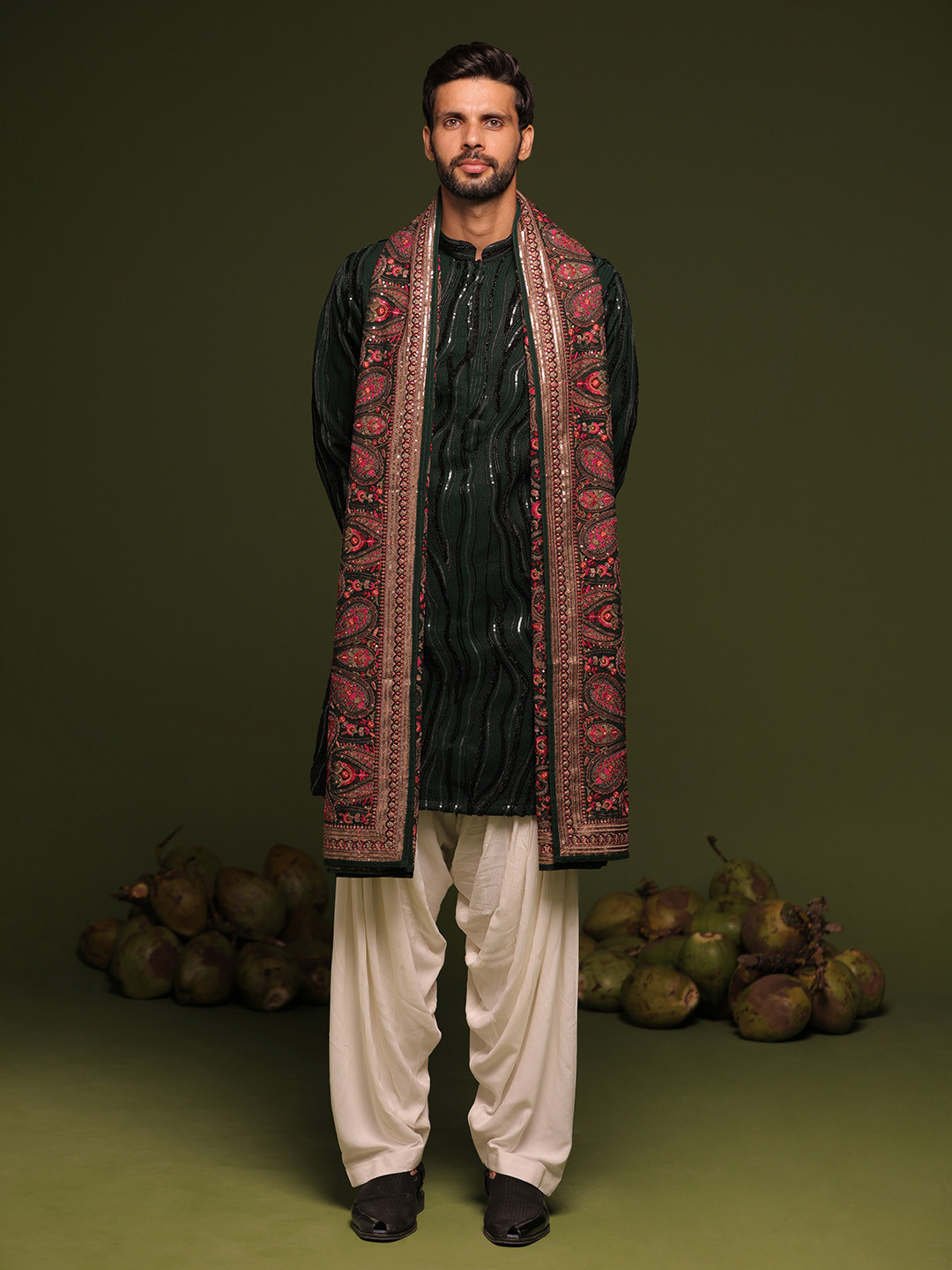 Buy KALPRAAG Ethnic Motifs Embroidered Mandarin Collar Straight Kurta ...