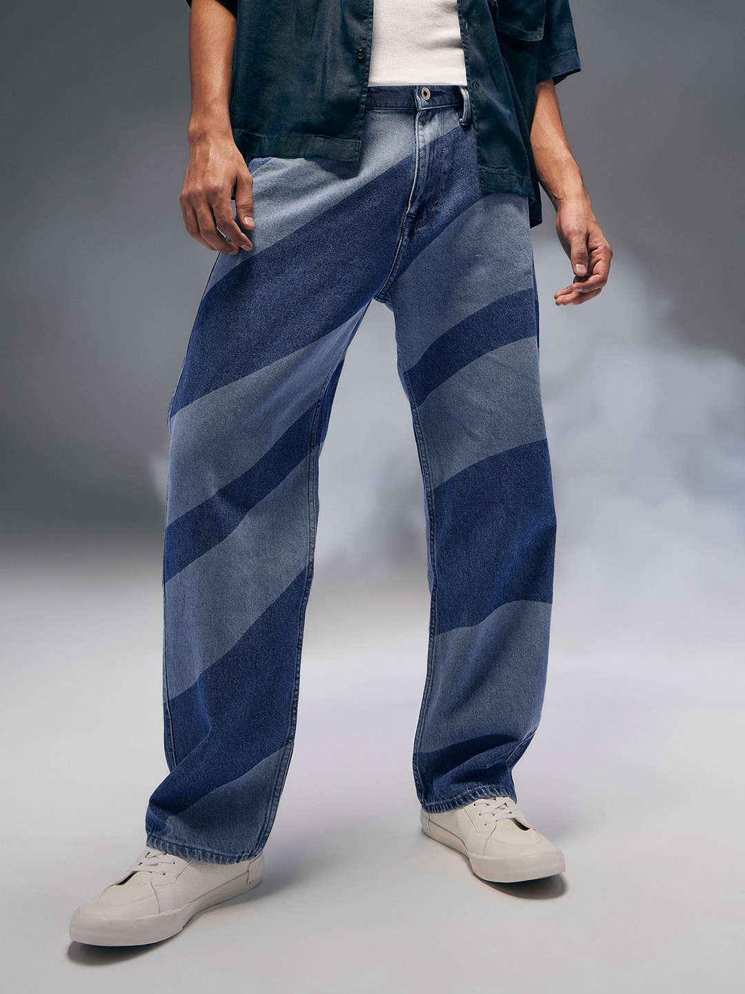 Buy Flying Machine Men Orry X Mid Rise Cotton Cobain Loose Jeans ...