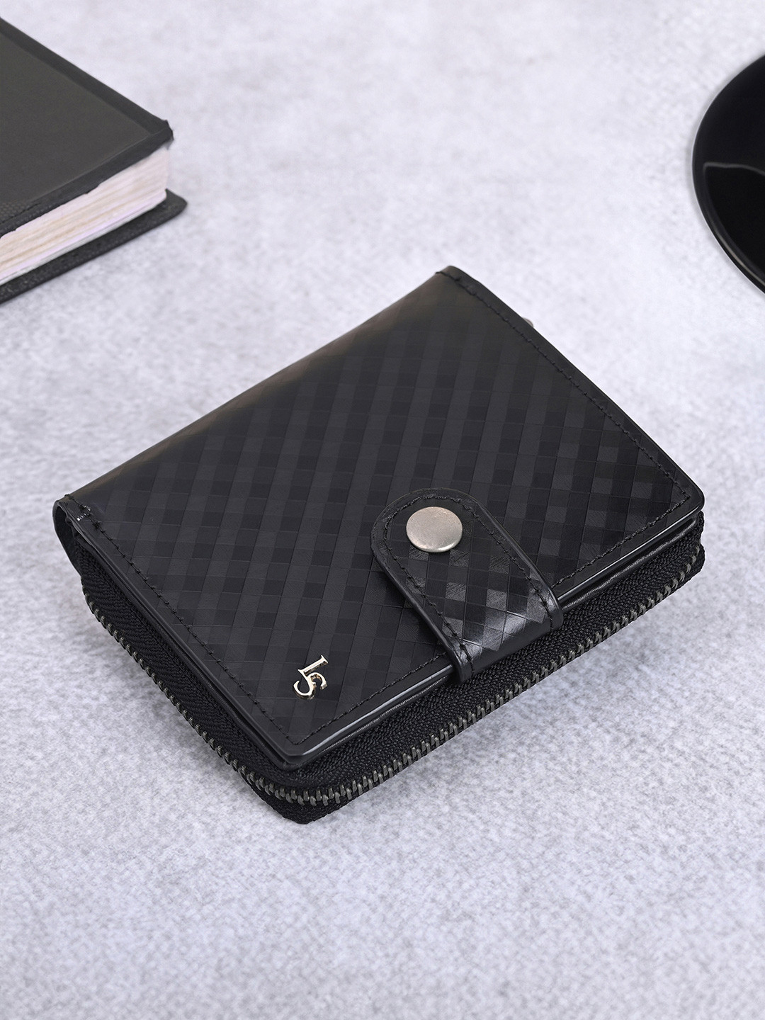 Buy Louis Stitch Handcrafted Spanish Leather Close Zipper Wallet For ...