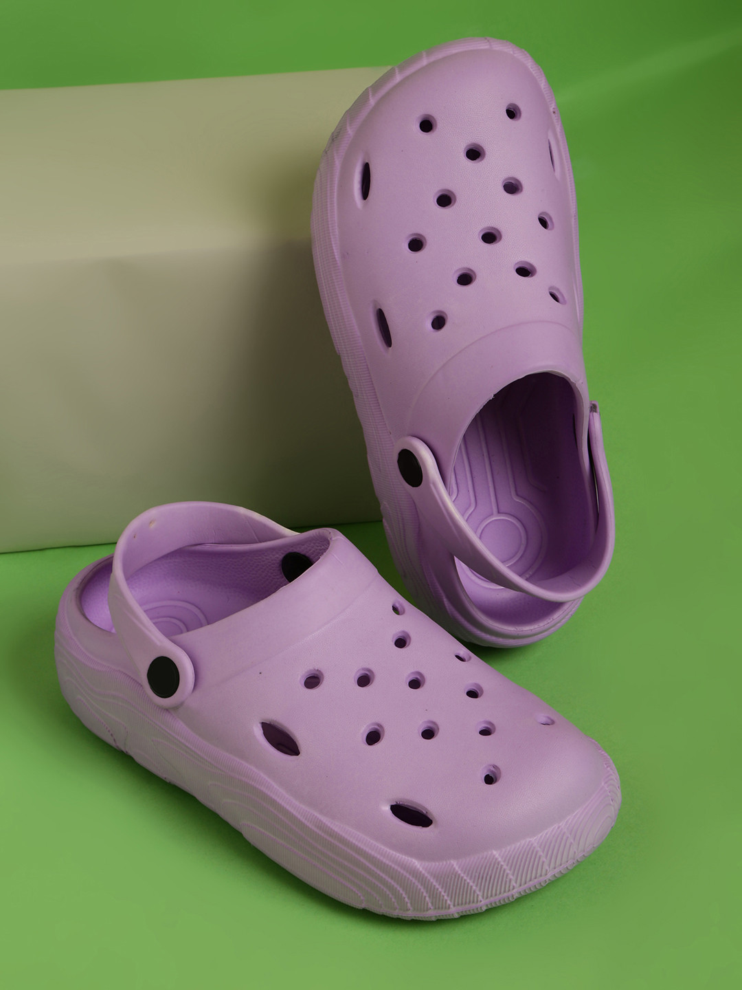 Buy The Roadster Lifestyle Co Women Patterned Clogs - Flip Flops for ...