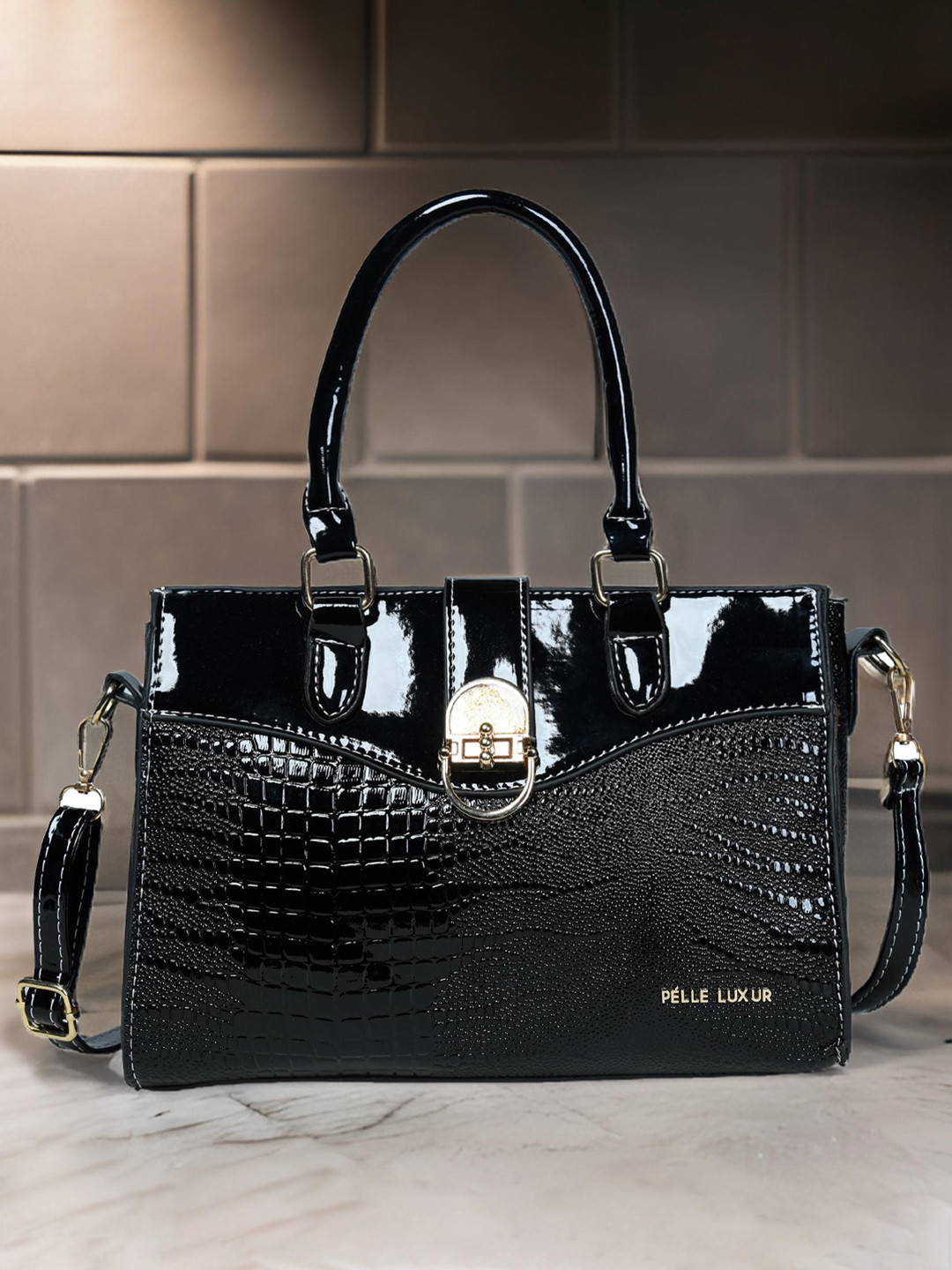 Buy PELLE LUXUR Women Textured Bag - Handbags for Women 31283553 | Myntra
