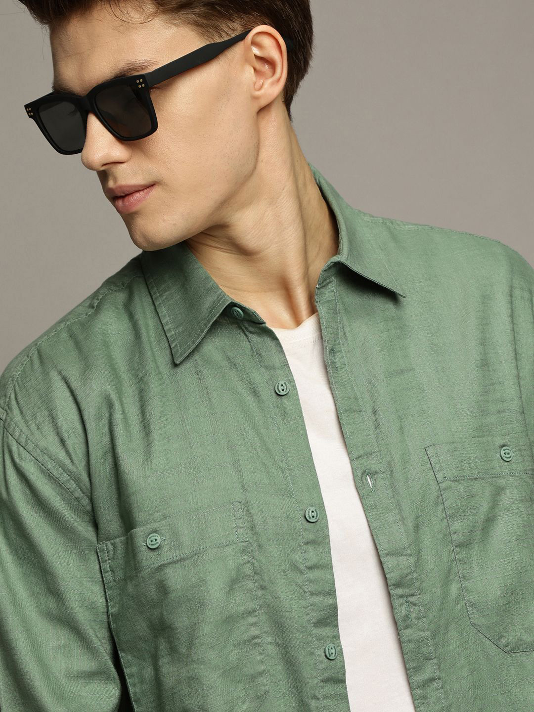 Buy The Roadster Lifestyle Co. Men Premium Solid Cotton Relaxed Fit ...