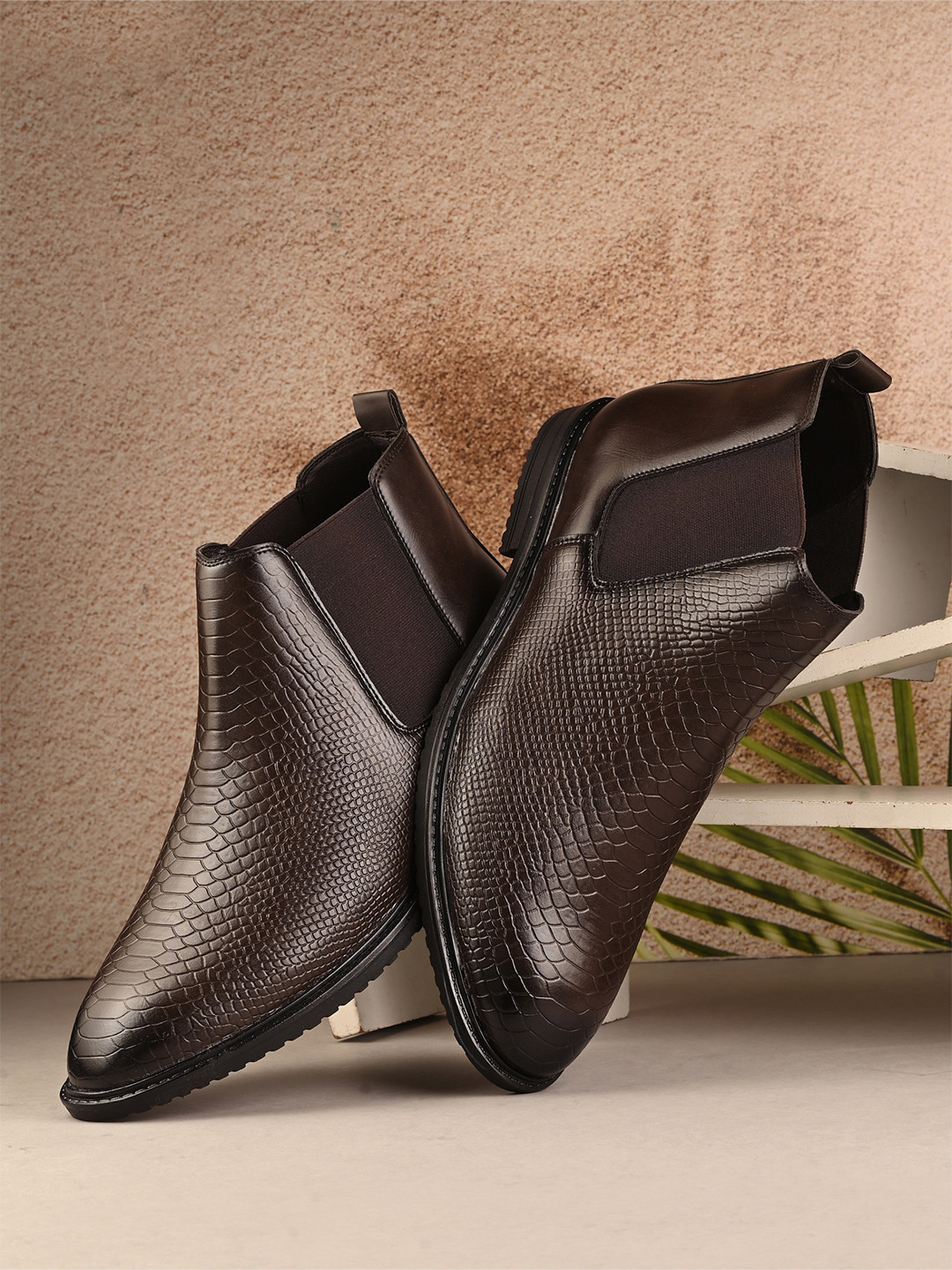 Buy The Roadster Lifestyle Co Men Textured Block Heeled Chelsea Boots ...