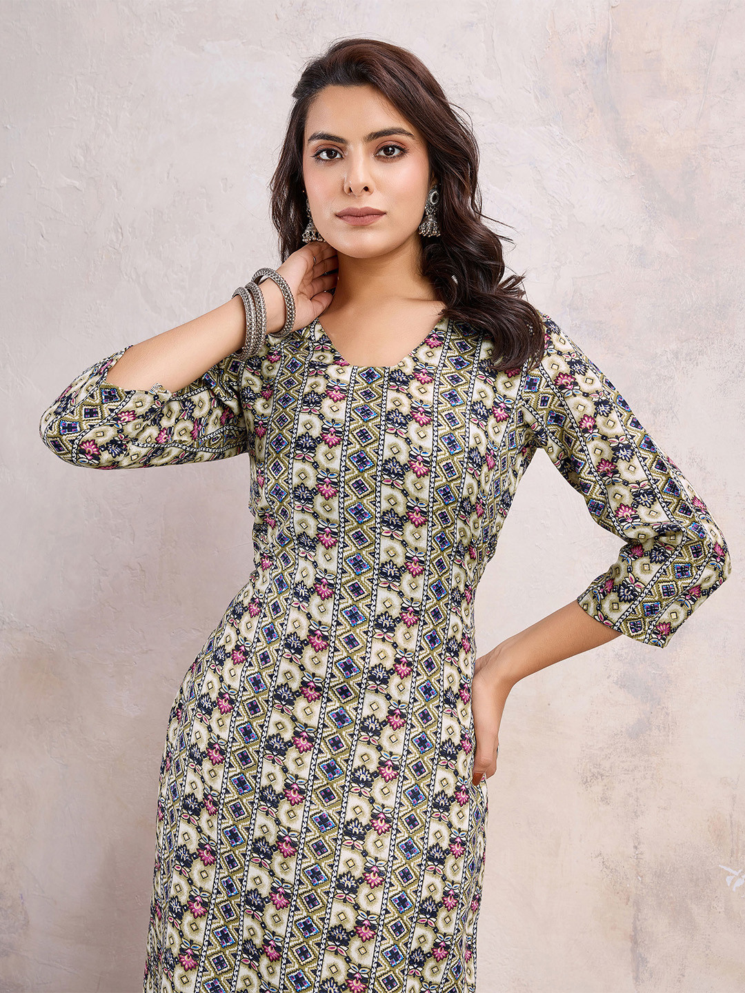 Buy MOJILAA Square Neck Floral Printed Linen Straight Kurta - Kurtas ...